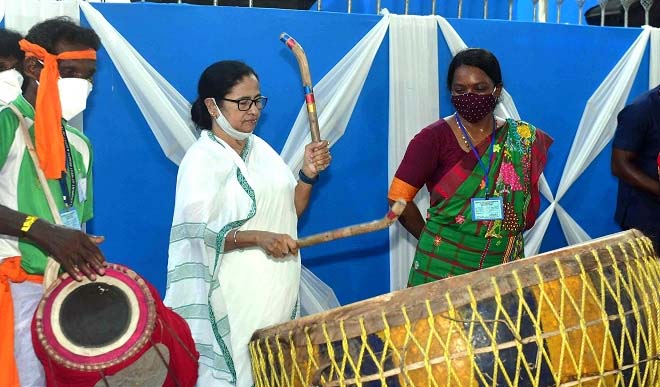 झारग्राम - 100 दिनों के भीतर मिलेगा आदिवासी लोगों को जाति प्रमाण पत्र ...