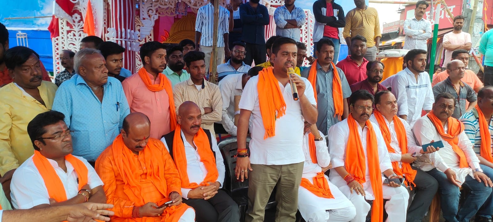 बिगड़ गई बात, नहीं निकलेगा अखाड़ा जुलूस,कल जमशेदपुर बंद का आह्वान ...