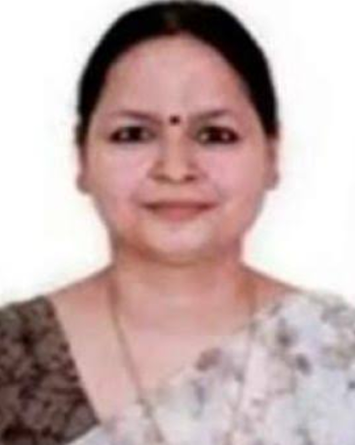 अलका तिवारी बन सकती हैं अगला मुख्य सचिव | Chamakta Aina